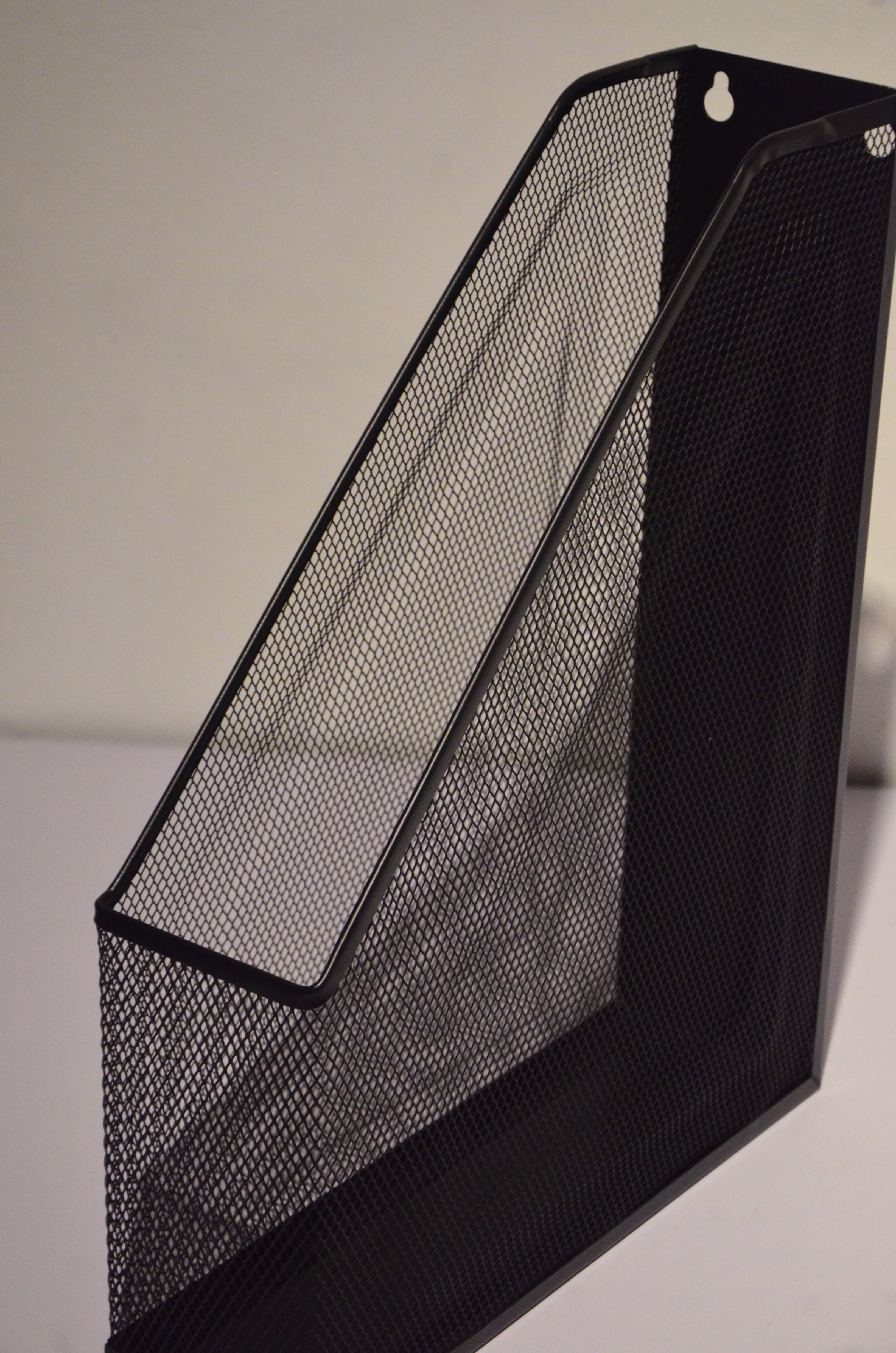 Magazine Holder 1pcs (Wire - Mesh) – Premium Stationers